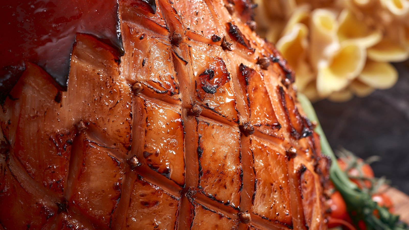 Manuka Honey Glazed Gammon Bone-in-Ham