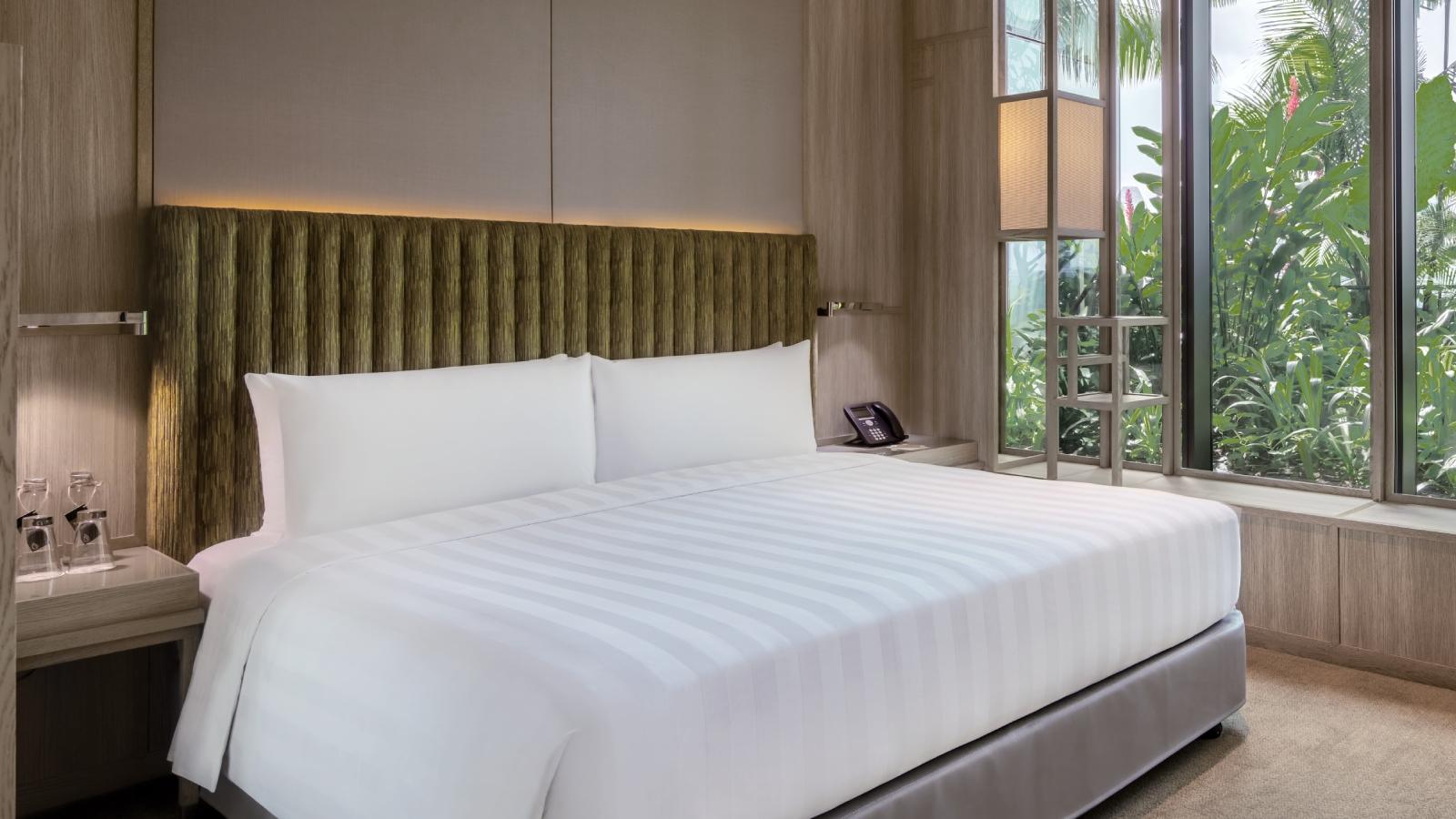 3 Days 2 Nights Weekend Stay at COLLECTION Club Room with Club ...