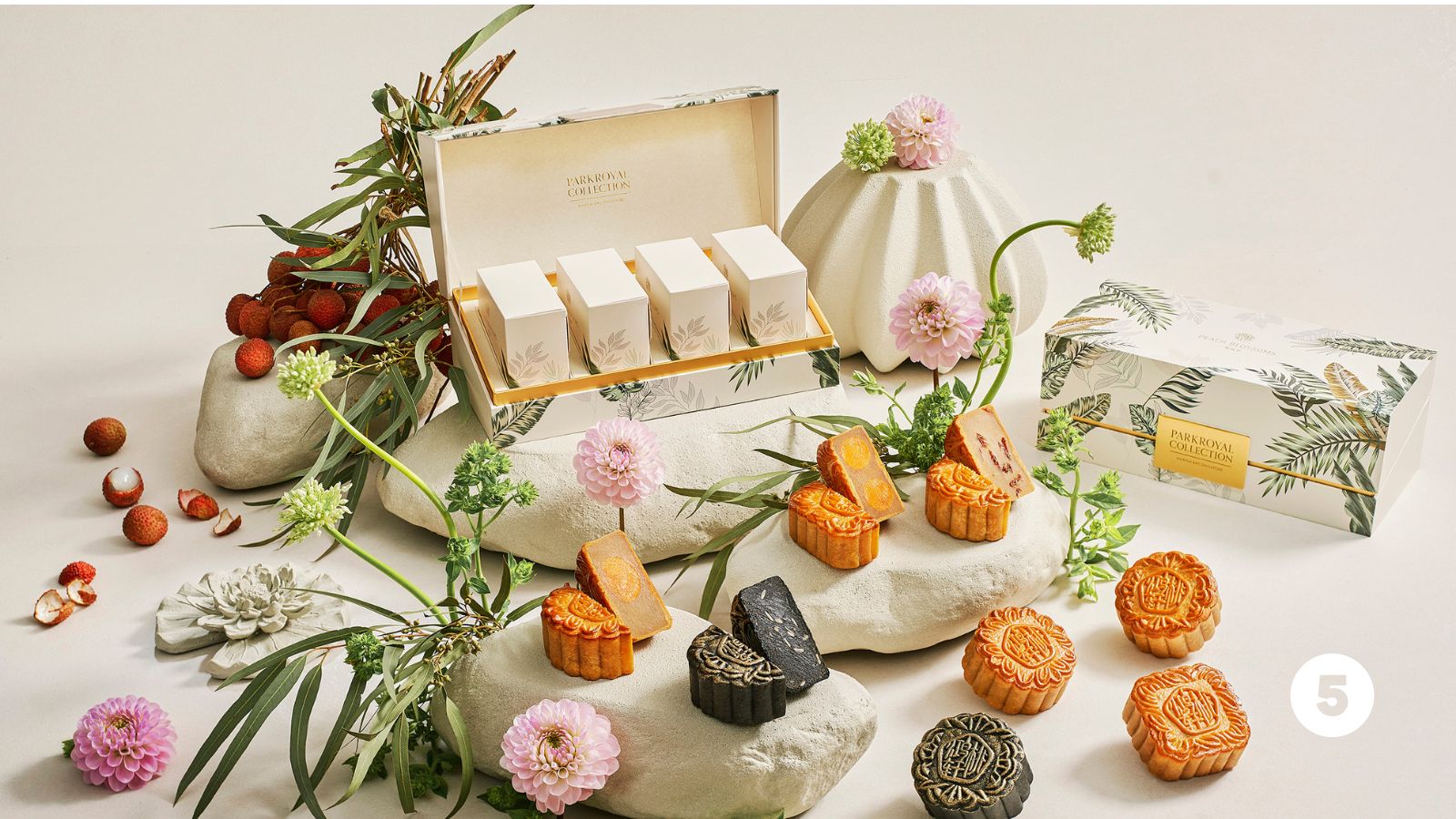 Celestial Delights: Indulge in our Handcrafted Mooncakes (Celestial Chest)