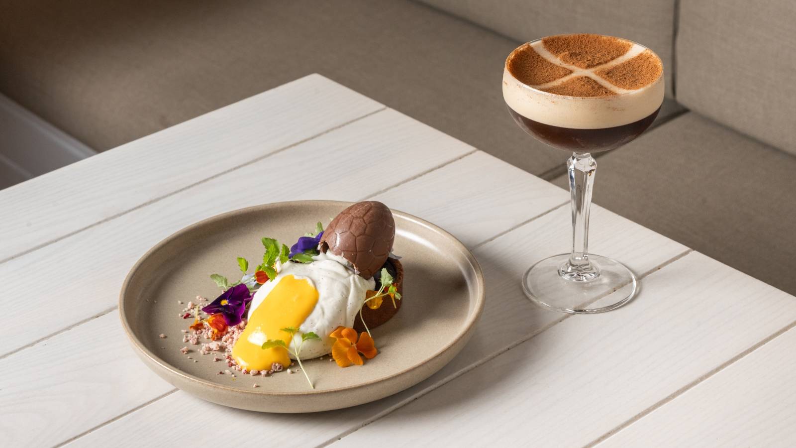 Easter Dessert & Cocktail Set